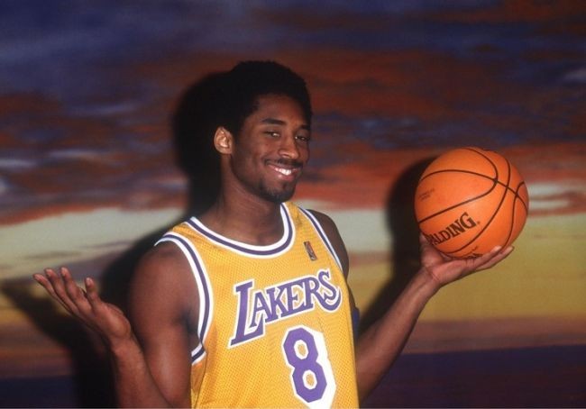 回顧1998紐約明星大戰，Jordan與Kobe的傳承接棒 - NBA - 籃球 | 運動視界 Sports Vision