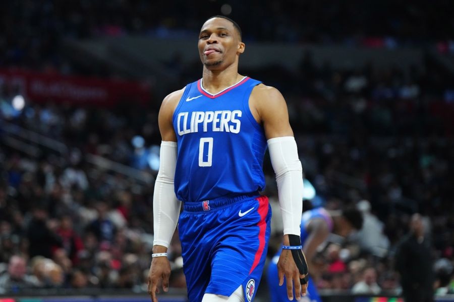 【真正的犧牲】Russell Westbrook 擁抱自己在球隊的新角色 - NBA - 籃球 | 運動視界 Sports Vision