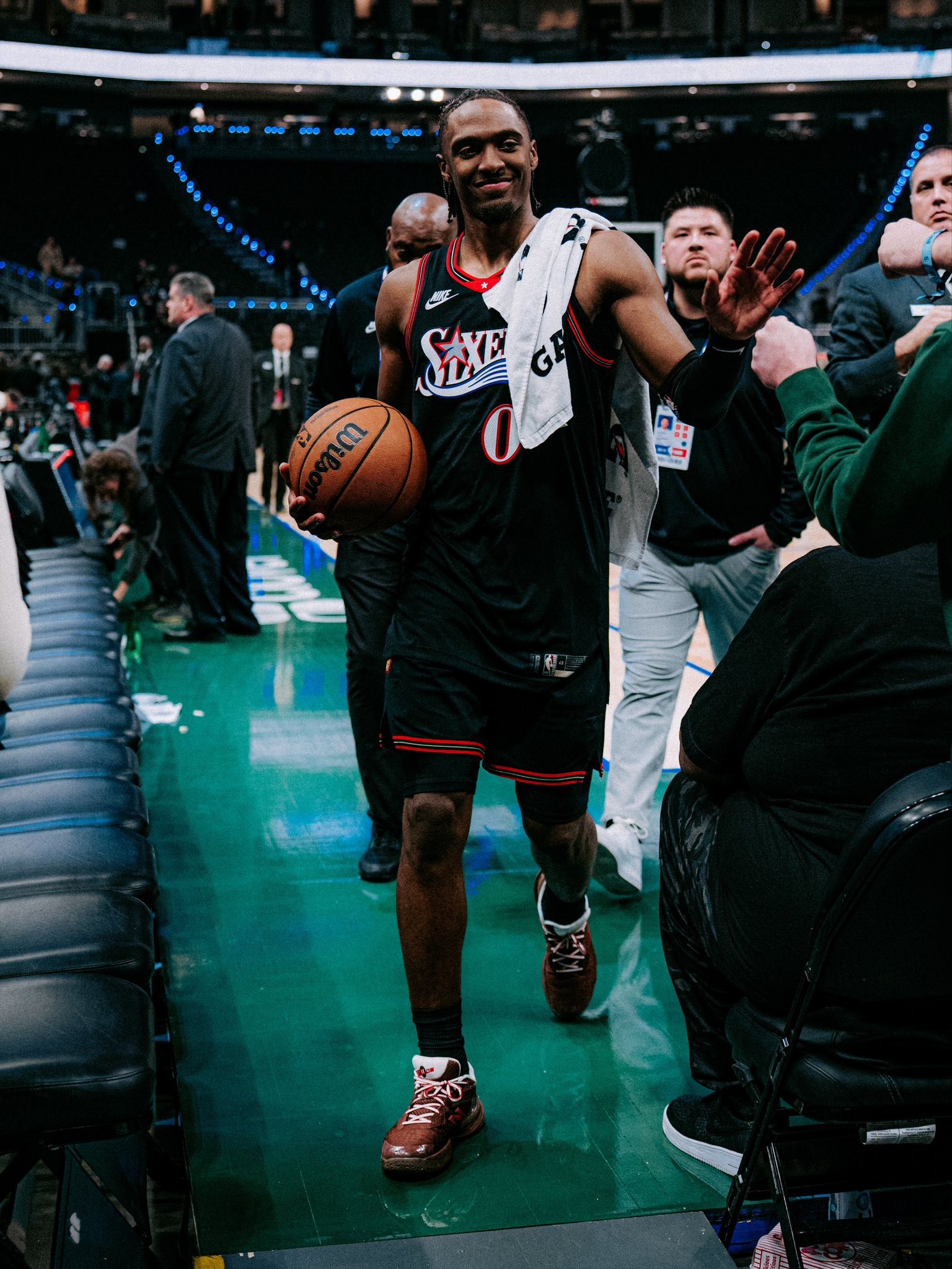 活塞 Cade 與 Duren 雙星閃耀，雷霆 SGA 統治聯盟 ?【NBA Top 10 球員】第五、六週 Week 5 & 6 - NBA ...