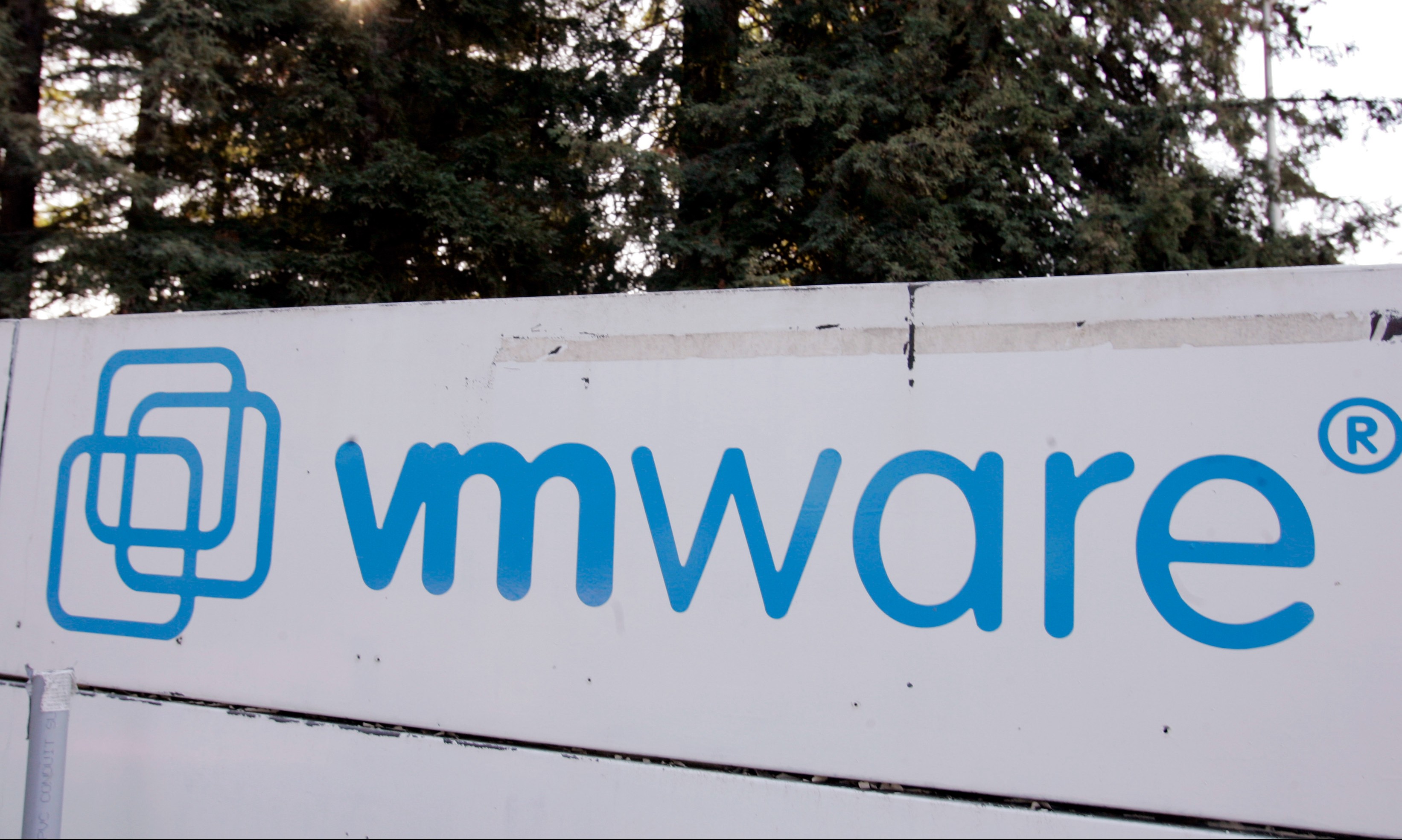 半導體設計廠博通610億美元收購虛擬機龍頭VMware，創晶片業史上規模最大併購案 - TNL The News Lens 關鍵評論網