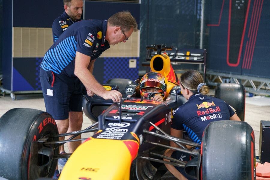 Red Bull Showrun》F1車手角田裕毅抵達台灣！冠軍賽車RB8 經典V8引擎即刻Fire Up！ - 賽車 | 運動視界 Sports Vision