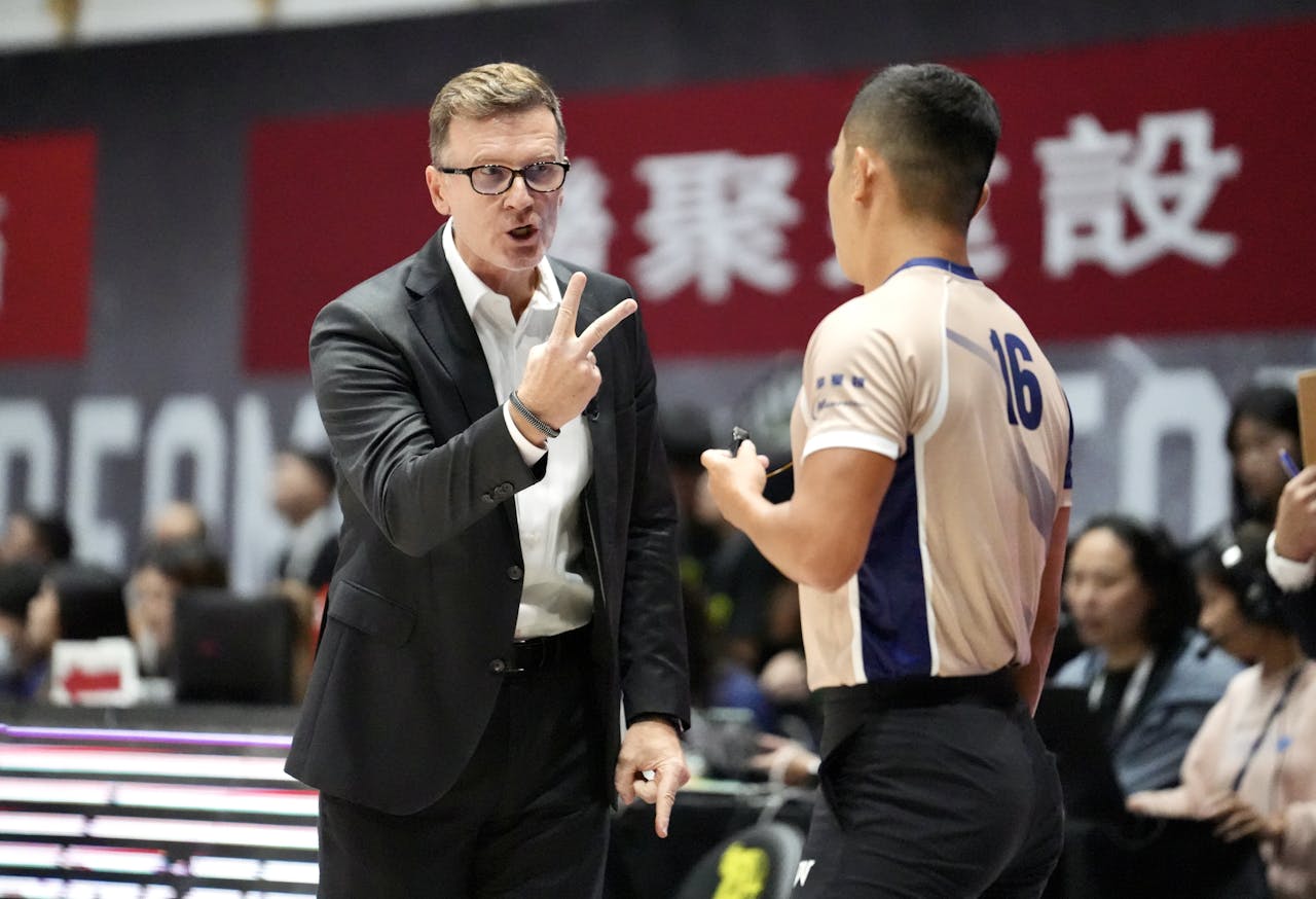 【TPBL】三上悠亞熱情助威 夢想雙鋒球星擊退海神追擊 - 台灣職籃 - 籃球 | 運動視界 Sports Vision