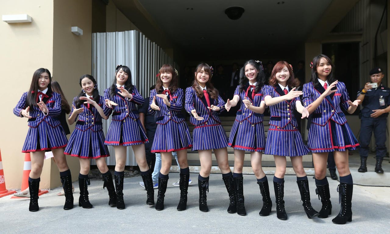 【書評】《BNK48》：AKB48最強海外姐妹團，BNK48如何改變泰國娛樂產業？ - TNL The News Lens 關鍵評論網