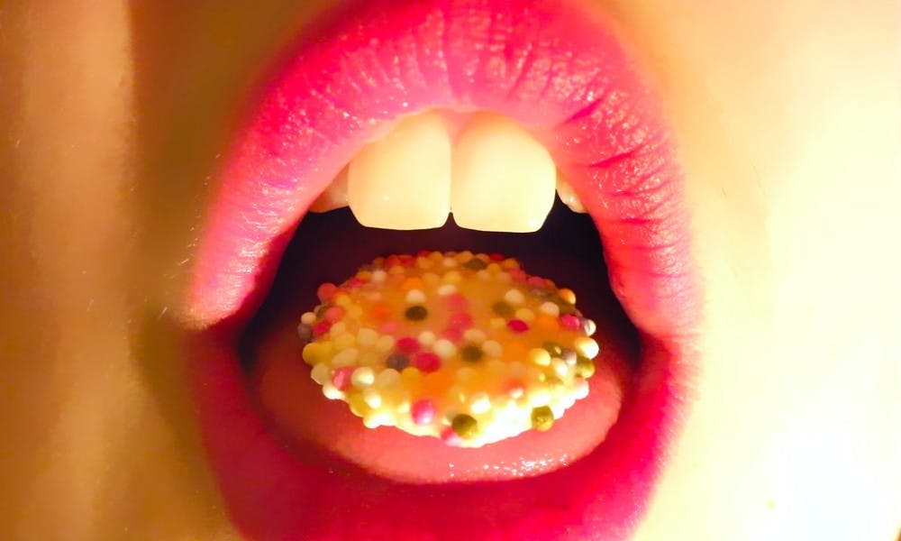 sweet tooth是甜牙齒、eye candy 是眼睛糖？和身體部位相關的有趣俚語 - TNL The News Lens 關鍵評論網