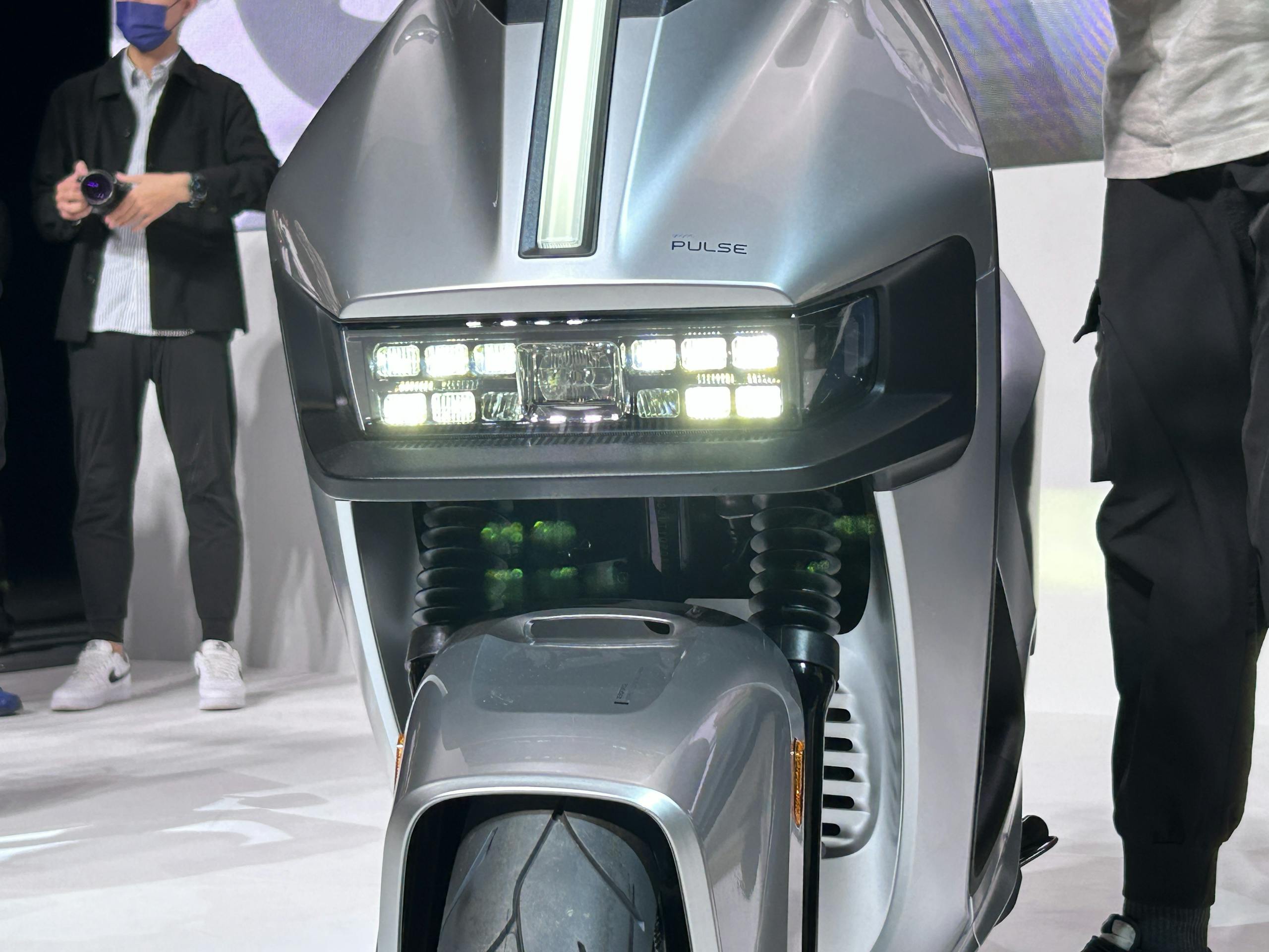 Gogoro最新旗艦車款Gogoro Pulse有何亮點？外觀、動力改造，科技元組件進入新世代 - TNL The News Lens 關鍵評論網