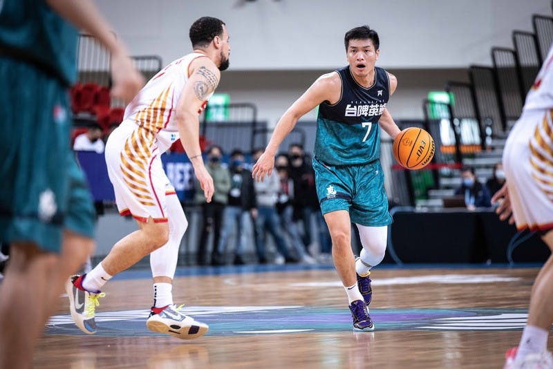 從SBL一支獨秀到PLG、T1加入三足鼎立，九太解散後的台灣職籃會「分久必合」嗎？ - TNL The News Lens 關鍵評論網