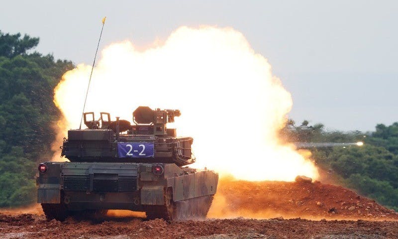 第二批42輛M1A2T戰車凌晨抵台：「地表最強戰車」在城鎮戰中有三大關鍵作用 - TNL The News Lens 關鍵評論網