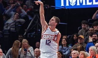 從落選秀變成太陽的意外驚喜！ Collin Gillespie 是如何崛起的？ - NBA - 籃球 | 運動視界 Sports Vision