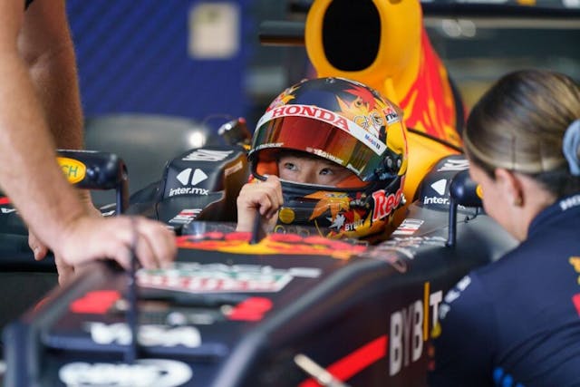 Red Bull Showrun》F1車手角田裕毅抵達台灣！冠軍賽車RB8 經典V8引擎即刻Fire Up！ - 賽車 | 運動視界 Sports Vision