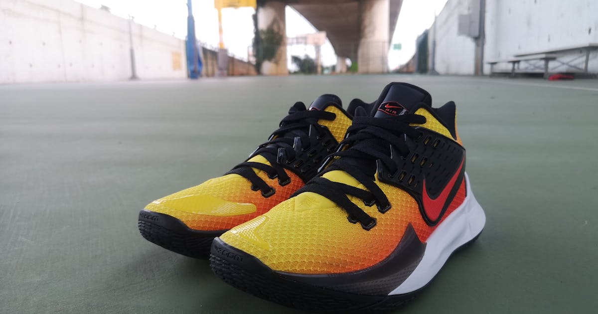 [丁仔分享]Nike Kyrie low 2 Sunset，終於補到熱帶魚~ - 開箱/收藏 | 運動視界 Sports Vision