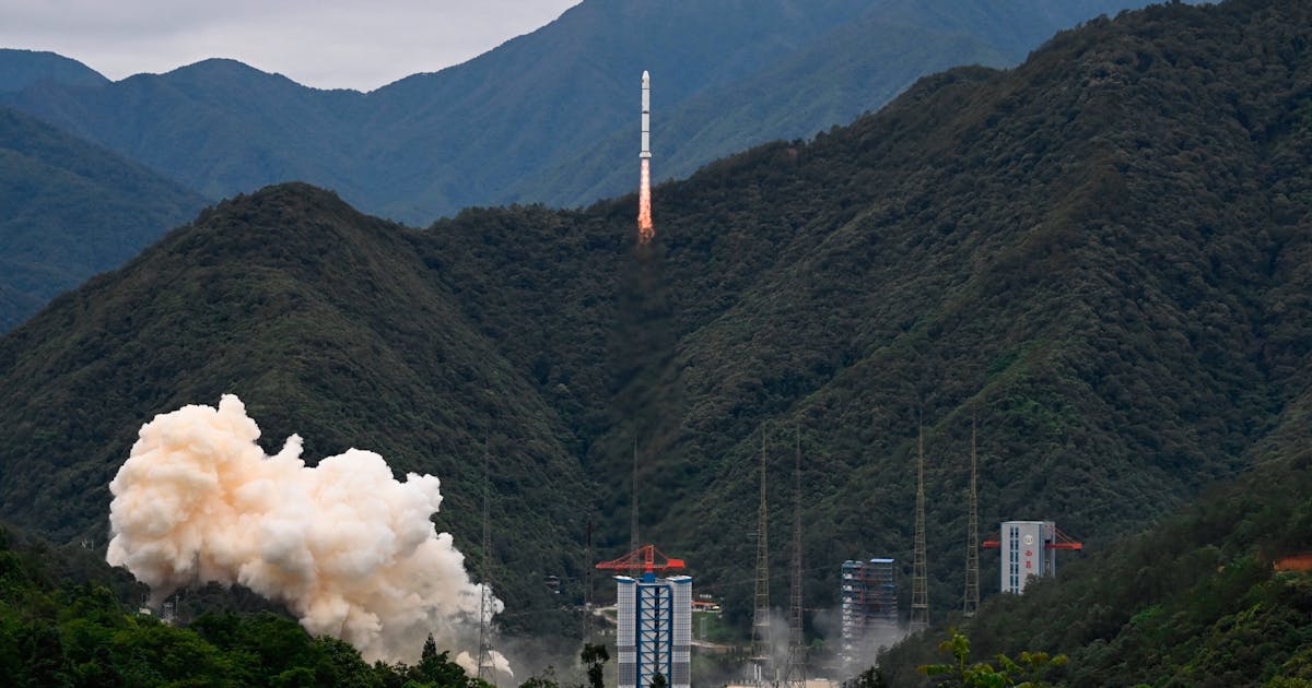 China outlines 25-year space plan to lead global exploration by 2050 ...