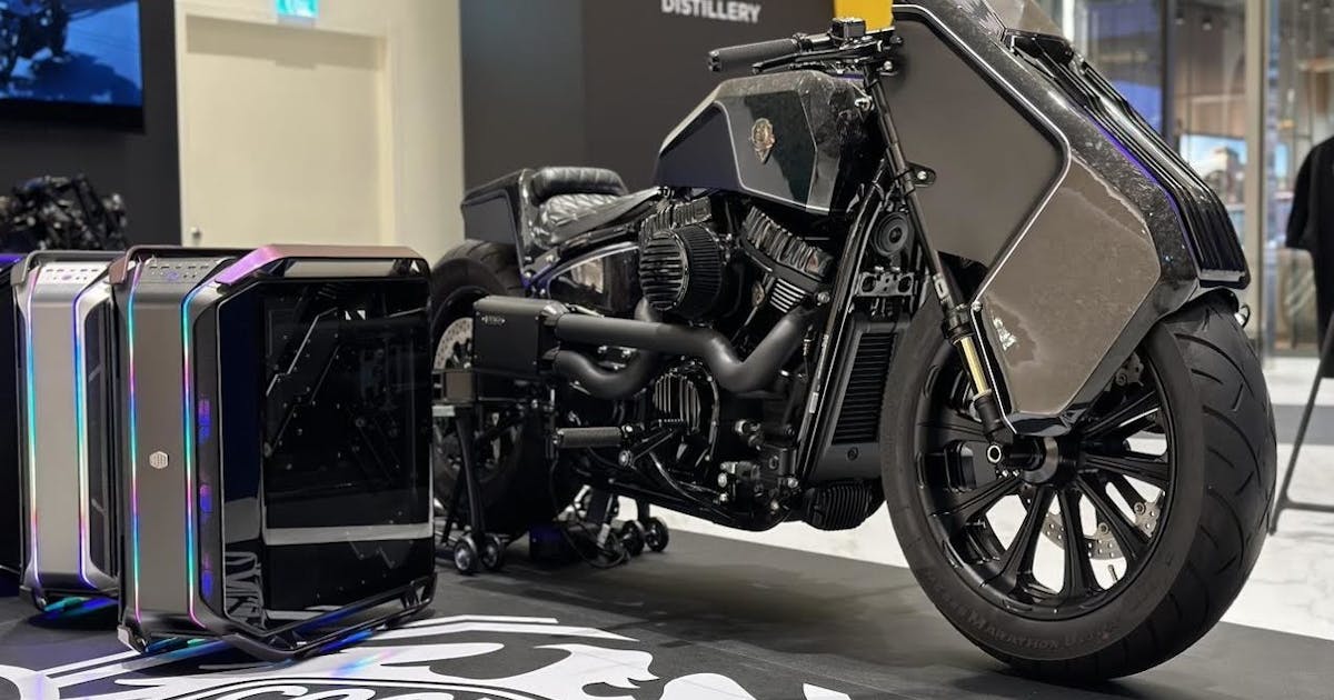 Rough Crafts X Cooler Master快閃店進駐新光三越DIAMOND TOWER，展示哈雷訂製手工車、聯名主機Cosmos ...