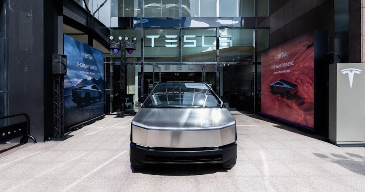 Tesla Cybertruck 硬派巡展啟動 設計精品同步上架 #model (228886) - Cool3c
