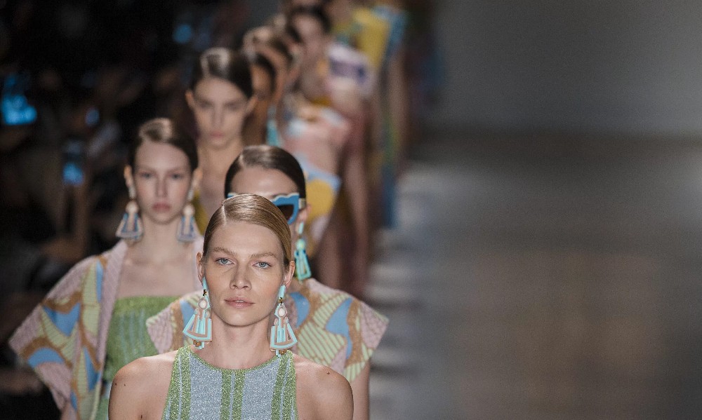 Why China is Overflowing with Discarded Clothes - The News Lens ...