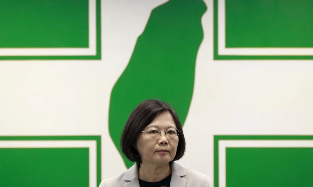 Lin Fei-fan: Don’t Let The People Down Again - The News Lens ...