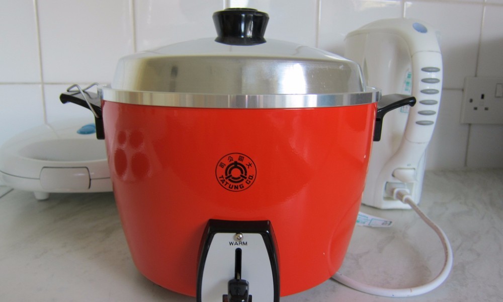 Cooking With Taiwanese Memory: The Famous Tatung Electric Pot - The ...