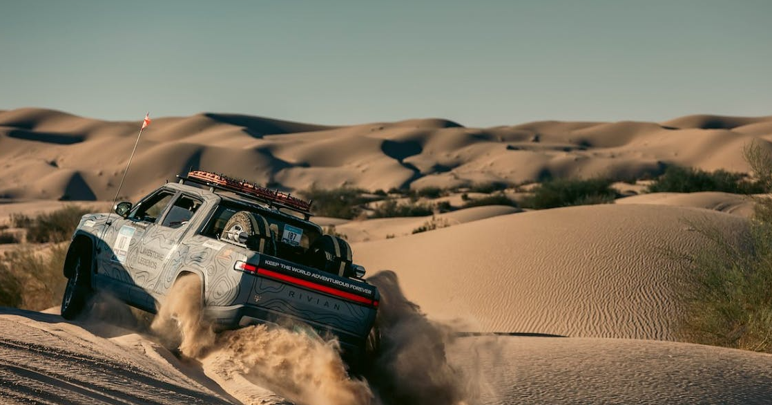 Rivian 的 R1T 贏得美國最長越野賽事Rebelle Rally！成首部奪冠純電車 - INSIDE