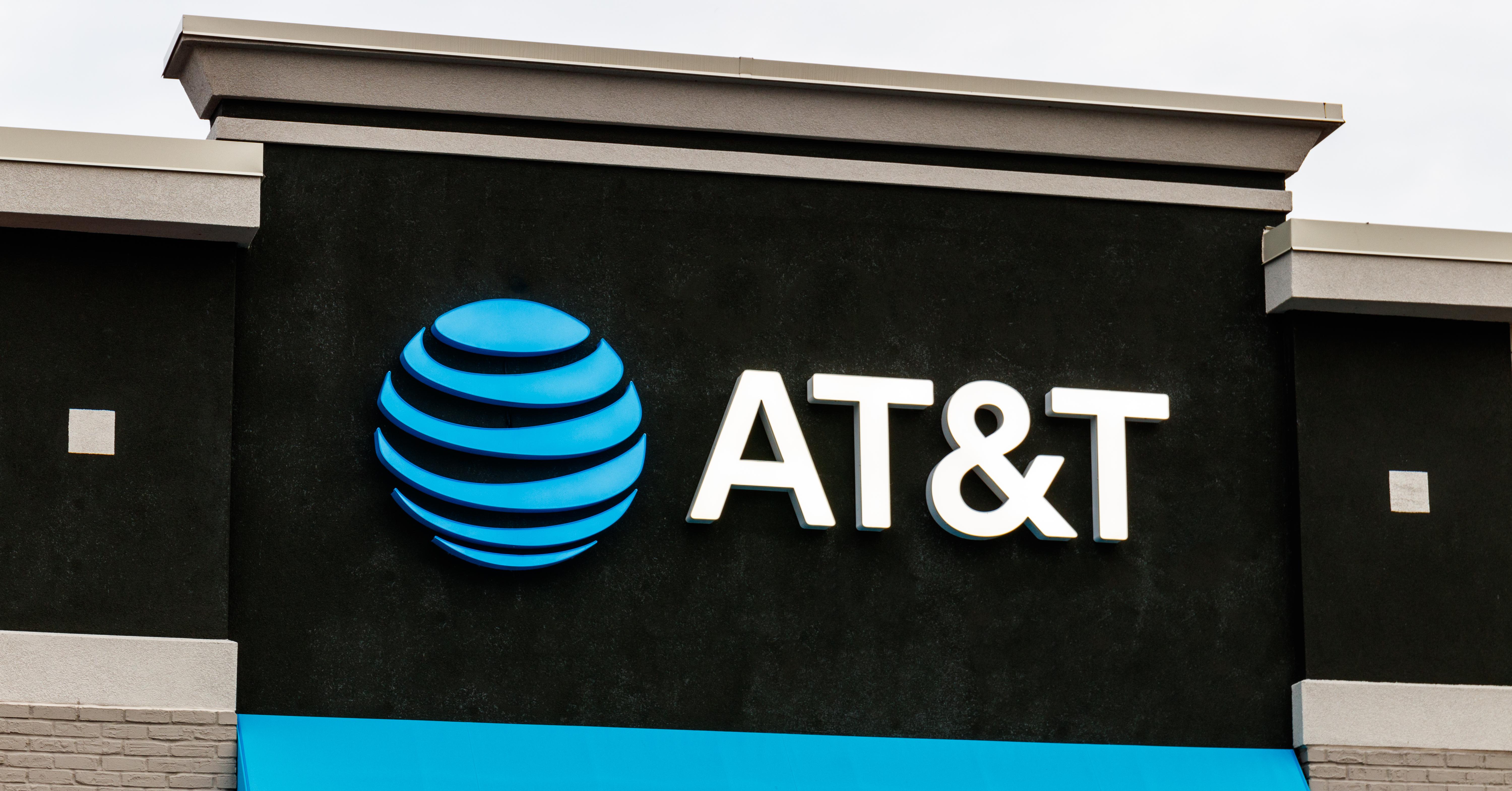 新串流巨獸！AT&T 完成分拆華納媒體，股價飆 7.74% - INSIDE