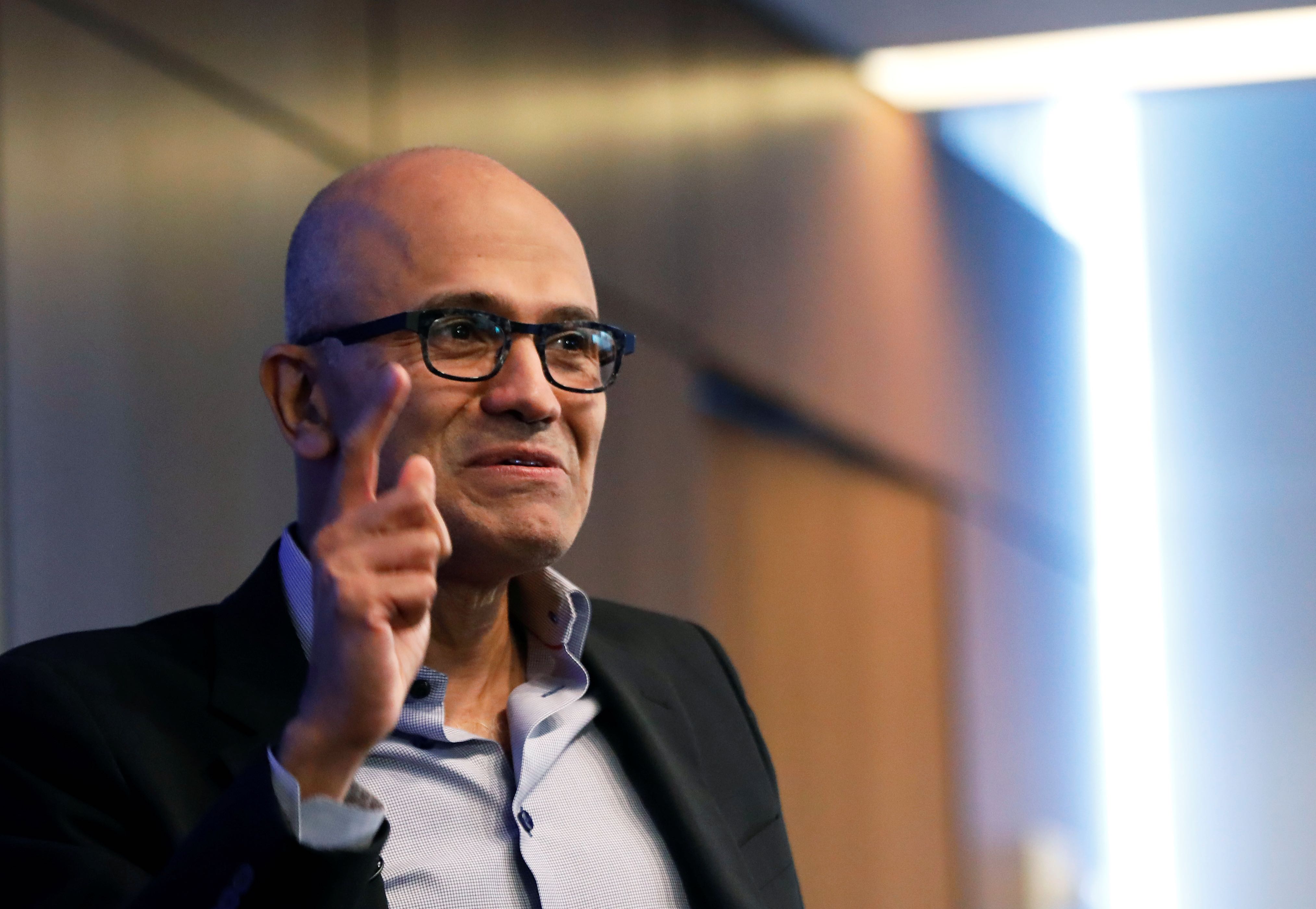 微軟 CEO Satya Nadella：AI 的真正智慧，將出現在最人性化的特質中 - INSIDE